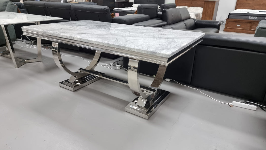 Dining Tables – Furniture Roots